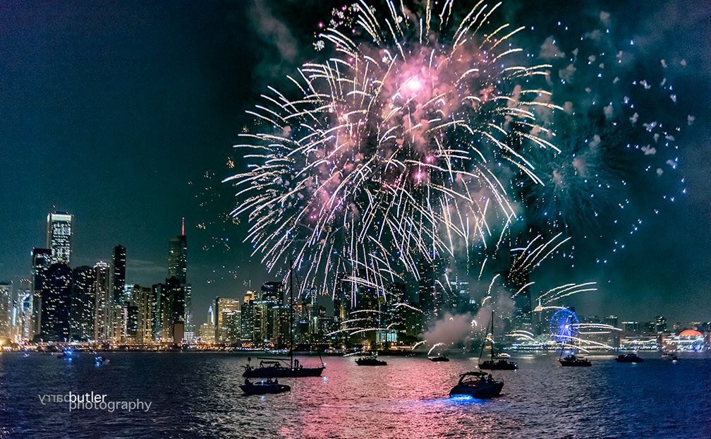 Fireworks in Chicago July 4th & All Summer Long - Pinot's Palette